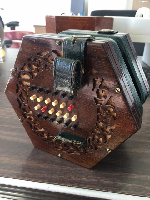 VINTAGE WHEATSTONE ENGLISH 48 Button Rosewood Concertina & Case £179.51 ...