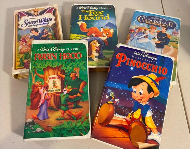 5 DISNEY VHS Lot Robin Hood Pinocchio Fox and Hound Snow White ...