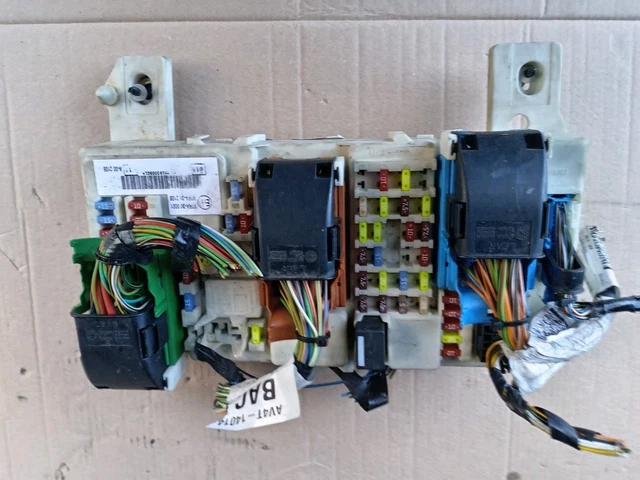 FORD KUGA MK1 Body Control Module BCM Fuse Box 7M5T-14A073-JG £85.00 ...