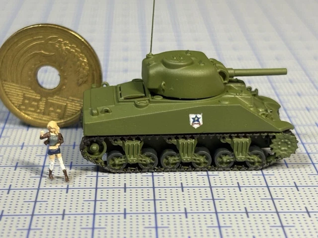 GIRLS UND PANZER 1/144 Saunders University High School M4 Sherman Pre ...