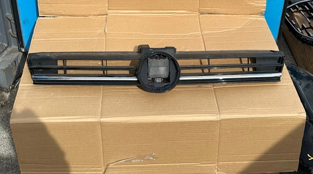 VW GOLF R Line 2017 - 2020 Mk7.5 Oe Front Grill +Chrome + Acc Radar ...