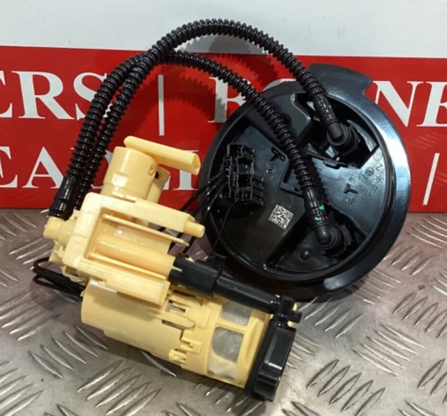 *NEW GENUINE MERCEDES C Class W205 Diesel Fuel Tank Pump A2054701494 ...