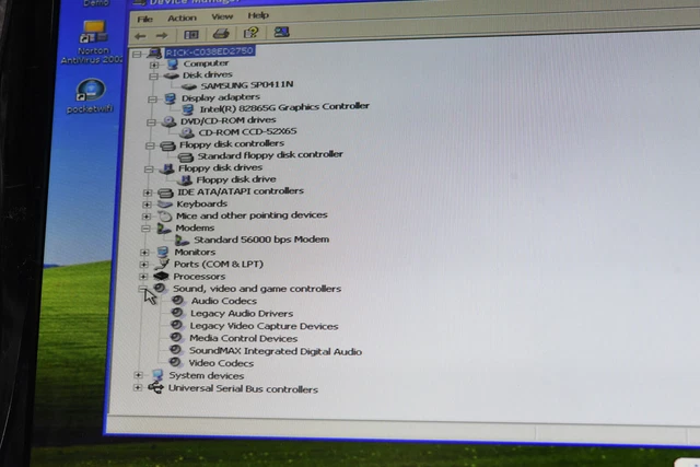 IPEX INTEL PENTIUM 4 3.0Ghz Windows XP Pro /512MB/40GB Vintage Desktop ...