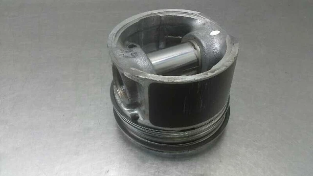 TD27 PISTON POUR Nissan Terrano Wd21 2.7 Turbodiesel 1916419 1916419 ...