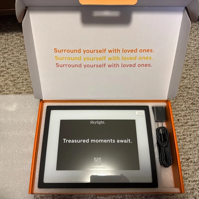SKYLIGHT FRAME 10-INCH Wi-Fi Digital Picture $69.57 - PicClick CA