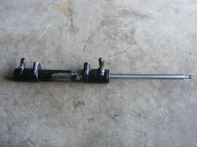 CYLINDRE DE DIRECTION hydraulique hors-bord monture avant Teleflex ...