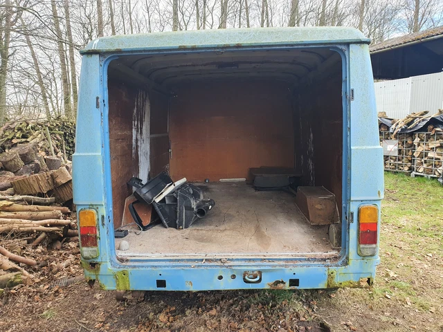 VW LT35 E LT MK1 Panel Van Blue 2.4TD D24T 6 cylinder, 5 speed gearbox ...