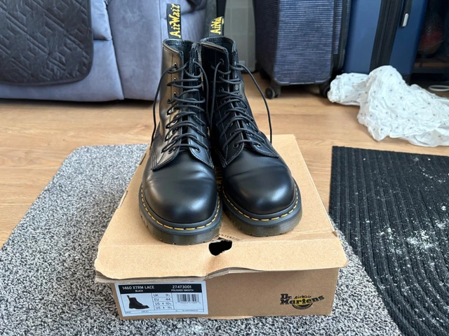 MENS DOC MARTENS size 9.5 extreme laces. 1460 Black and polished smooth style. £83.90 - PicClick UK