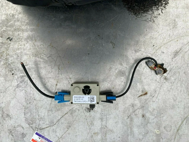 BMW E90 E61 E92 E71 F06 F13 Aerial Antenna Trap Circuit Booster Module ...
