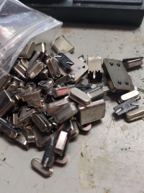 100G CRYSTAL OCELATORS. Precious Metal Recovery, Spare Or Repair Scrap ...