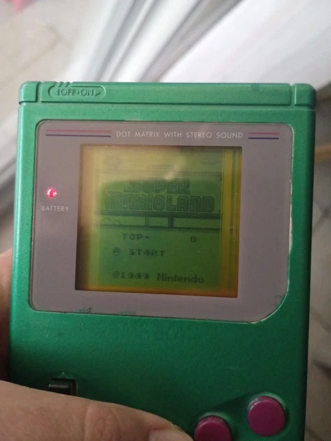 NINTENDO GAME BOY Fat fonctionne ecran avec manquant repeinte EUR 39,50 ...
