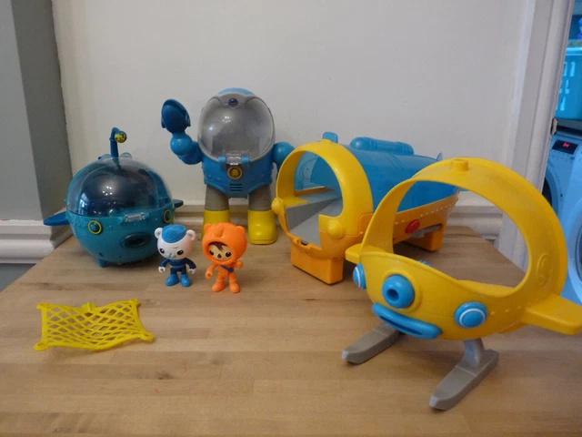 OCTONAUTS BUNDLE OF Gups - Gup A, Gup S, Octomax suit +figures - ideal ...