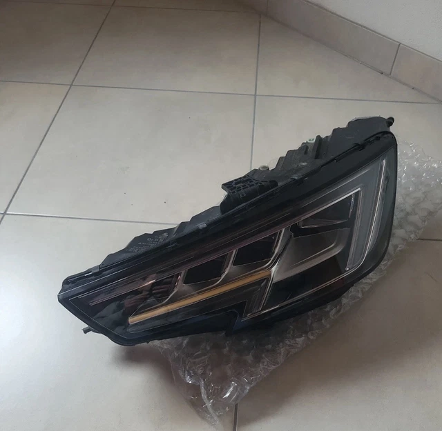 ORIGINAL AUDI A4 8W B9 Matrix Beam LED Scheinwerfer vorne links ...