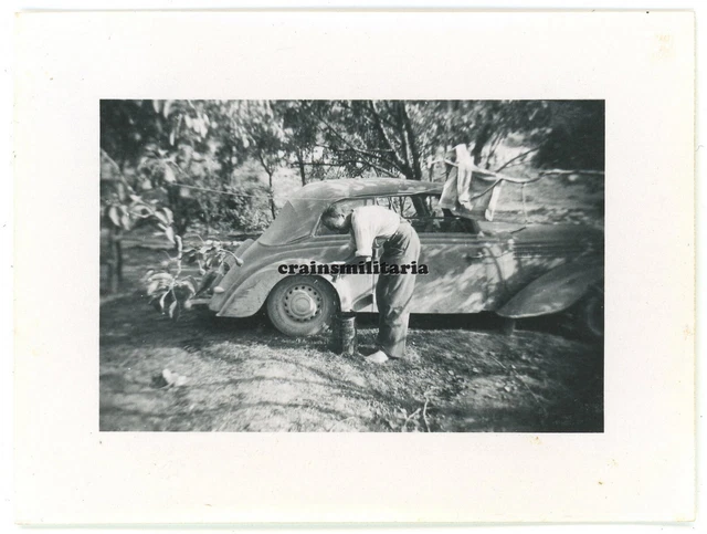 ORIG. FOTO 72.ID Soldat mit Adler 2 Liter Pkw Cabrio auf Krim Russland ...