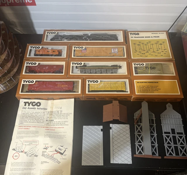 VINTAGE TYCO 1970S Electric Train Set HO Scale working with transformer ...