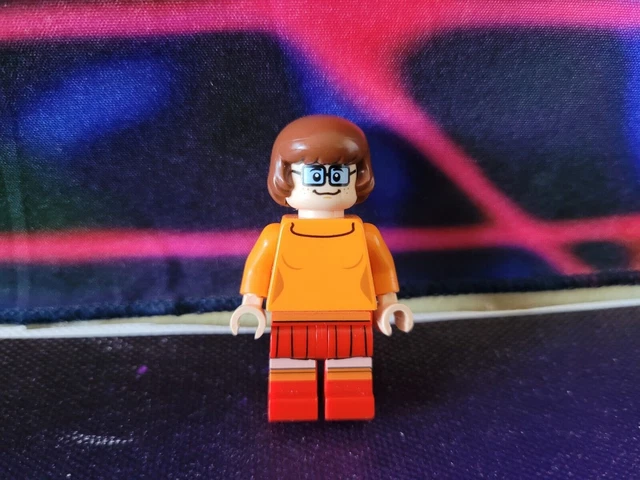 LEGO VELMA DINKLEY 75904 Mystery Mansion Scooby Doo Mini Figure. Mint ...