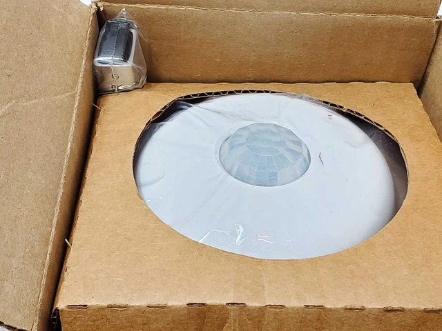 CRESTRON WIRELESS PASSIVE Infrared Occupancy Sensor GLS-OIR-CSM-EX-BATT ...