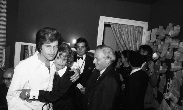JOE DASSIN BACKSTAGE at the Olympia in Paris with his father Jules- Old ...