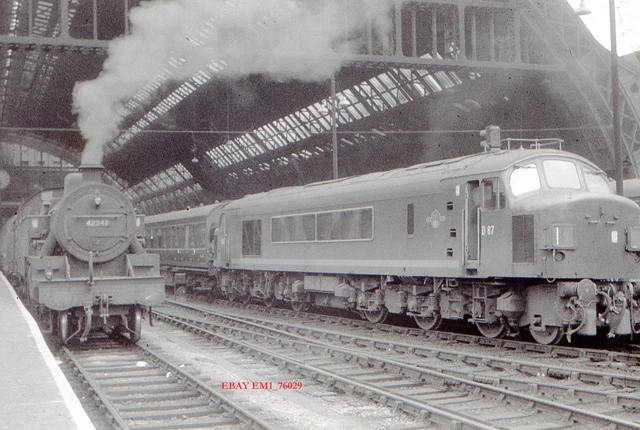 ORIGINAL 35MM B&W Slide: Class 45 D87 & Fowler 2-6-4T 42342 @ London St ...