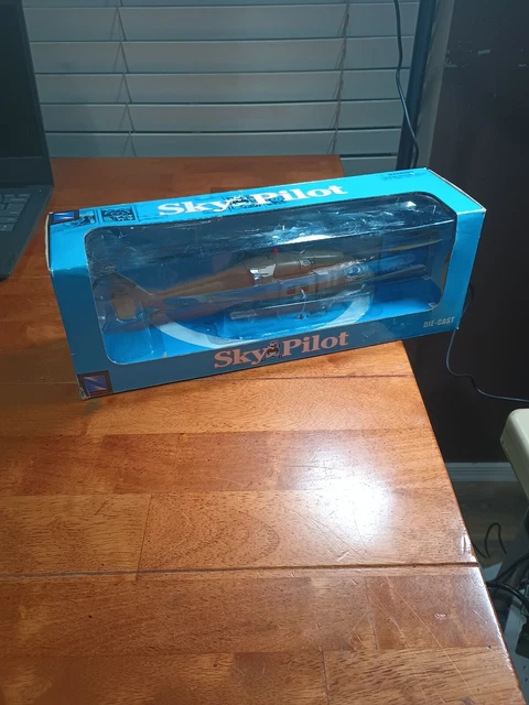 Black Hawk Helicopters New-Ray Sky Pilot UH-60 Black Hawk Diecast ...