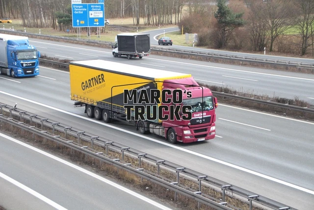 LKW FOTO MAN TGX Planensattelzug Deutschland rot GARTNER THE WORLD OF ...