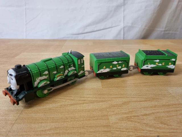 THOMAS TRACKMASTER REVOLUTION FLYING SCOTSMAN battery train £9.10 ...
