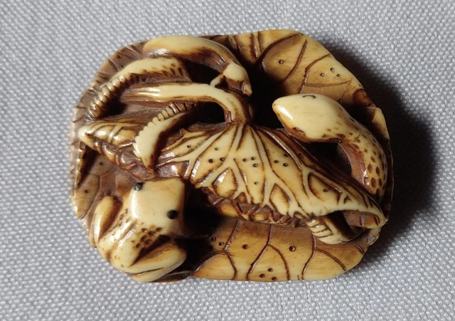 CHARMANT NETSUKE (ANCIEN) « Serpent/Grenouille/Escargot/Lotus" – Japon ...