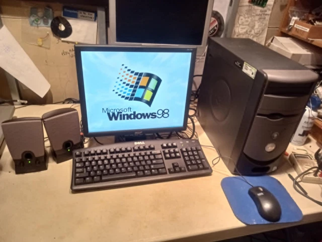 LCD COMPLETE DELL Dimension 3000 Intel Pentium 4 3.0 HT Windows 98 XP ...