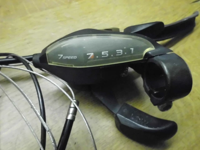 SHIMANO 7 SPEED 7 Gang Schaltung ST EF 510-7R mit Bremshebel und ...