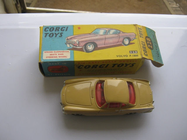 CORGI 228 VOLVO P 1800 Coupé Original Schliess Neuwertig In Getragener ...