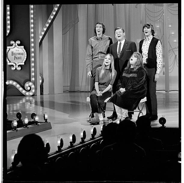 ABBE LANE PERFORMING on TV 1966 The Hollywood Palace Old Photo 10 EUR 6 ...