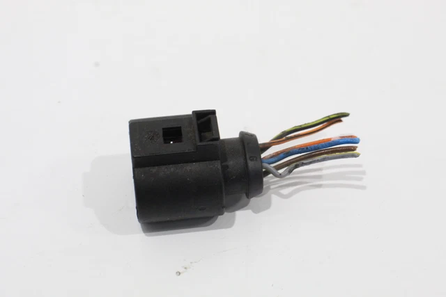 VW BORA 1J Mk4 6 Pin Wiring Connector and Short Length of Wire ...