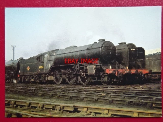 POSTCARD LNER CLASS V2 Loco No 60854 & Br 9F No 92184 At Kings Cross ...