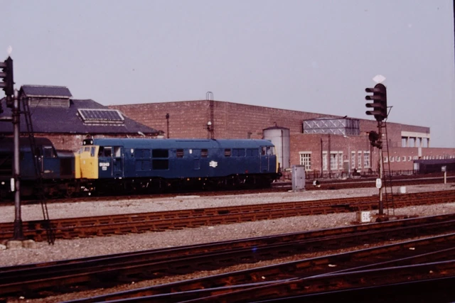 1978 BRITISH RAIL BR Diesel Loco 31243 Railway Slide 2373 £3.99 ...