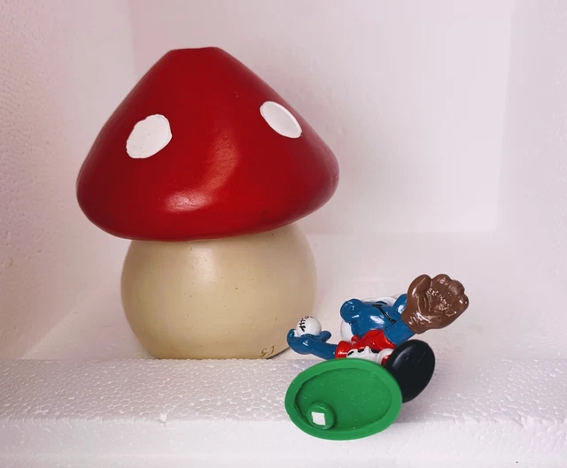 2.0166-10 RARE VINTAGE Pre-Owned 20166 Pitcher Smurf Toy Schtroumpf ...