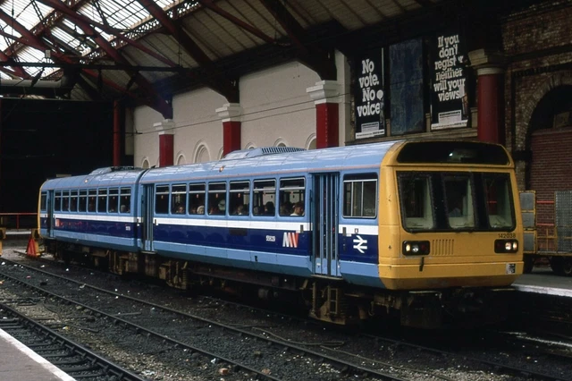 BRITISH RAIL 142038 Class 142 Pacer DMU Railway Photo £1.05 - PicClick UK