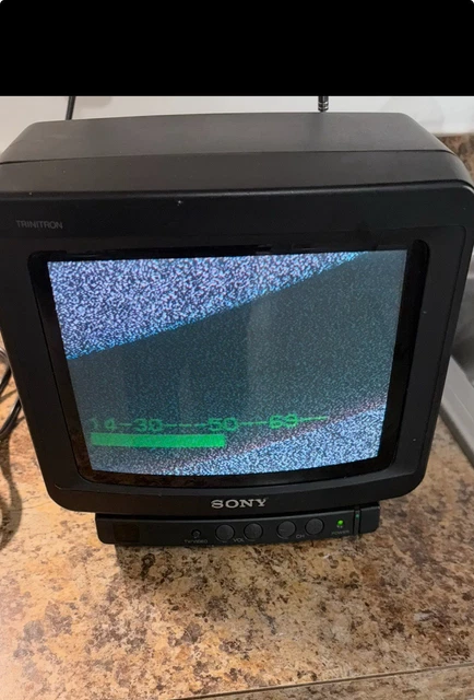 VINTAGE SONY TRINITRON CRT-TV 8" Portable Model KV-8AD11 No Remote £161 ...