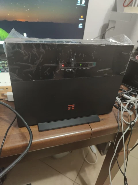 TECHNICOLOR TIM HUB+ PLUS 1200Mbps Modem-Router senza Filo - Nero EUR ...