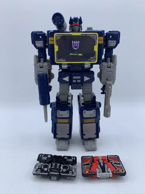 TRANSFORMERS NETFLIX WAR for Cybertron Voyager Soundwave Walmart ...