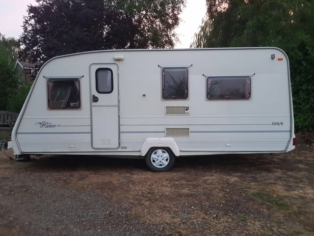BAILEY HUNTER LITE 500/6 Touring Caravan/ additional bedroom £850.00 ...