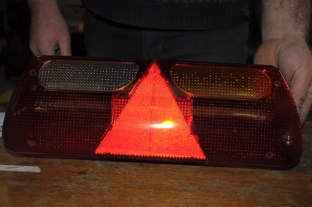 CABOCHON DE FEU Arriere Poids Lourds Rinder 760 EUR 15,00 - PicClick FR