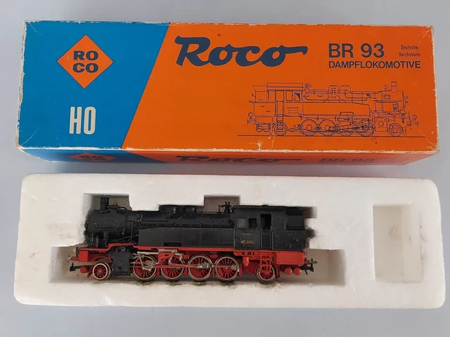 ROCO HO 04122 A 2-8-2 Locomotive / Dampflokomotive BR93 in Original Box ...