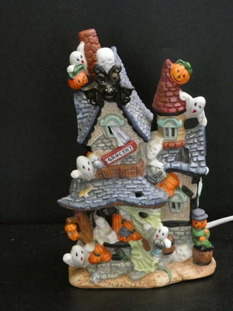 VINTAGE HALLOWEEN HAUNTED House Porcelain Light Up Electric Decoration ...