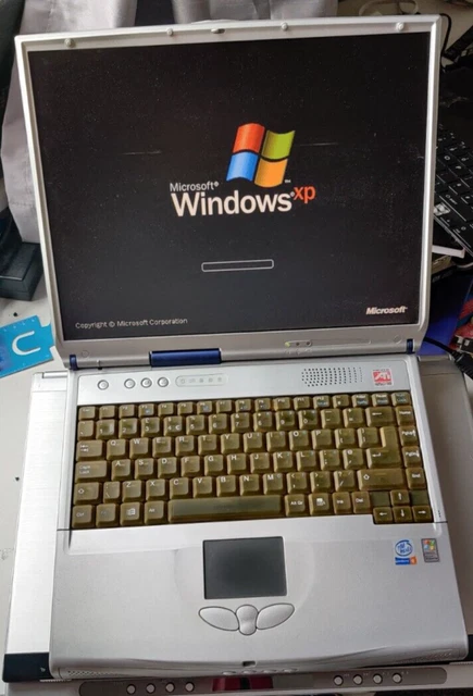 CYBERMAXX MEDION ATI Laptop XP Retro Gaming DVD Serial Parallel Office ...