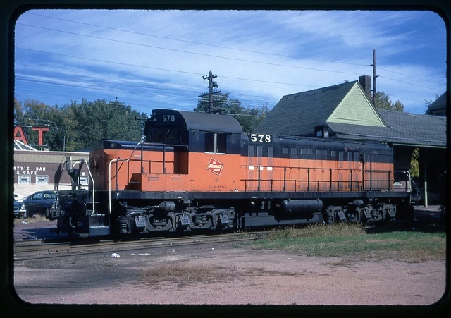 MILWAUKEE ROAD MILW ALCO RSC2m 578 at Winona, Minnesota Scene Original ...