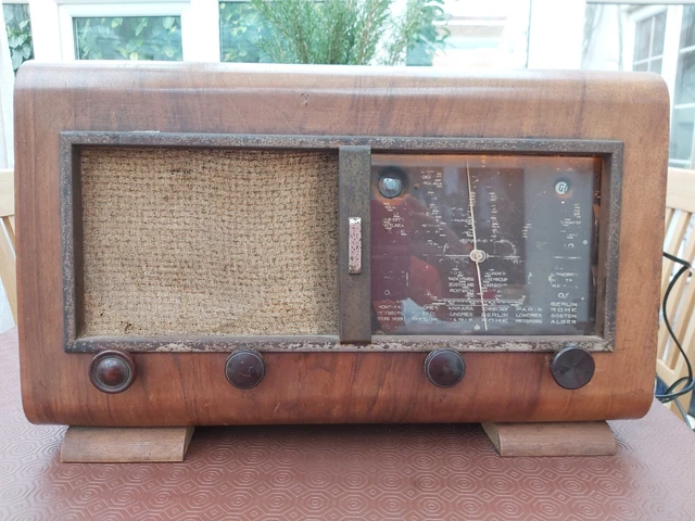 VINTAGE RADIO EQUIPMENT circa 1940s - Bluetooth converted - Wood ...