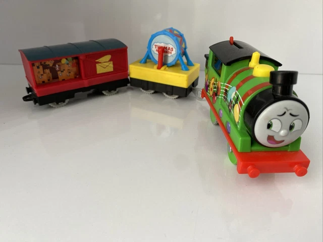 PERCY BATTERY TRAIN Engine Trackmaster Thomas & Friends Fisher Price ...
