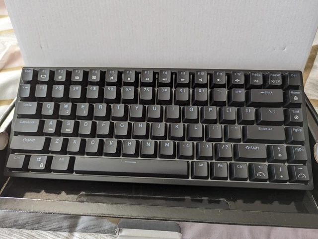 RK ROYAL KLUDGE RK84 Wireless Bluetooth 2.4Ghz Keyboard Red Switch LED ...