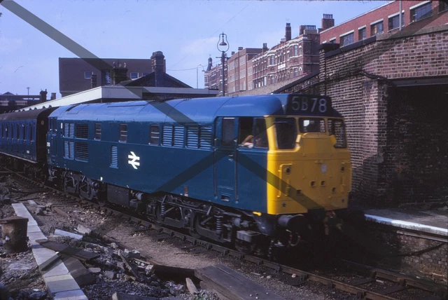 RAILWAY LOCOMOTIVE 35MM Slide – Class 31 At York Road London Kings ...