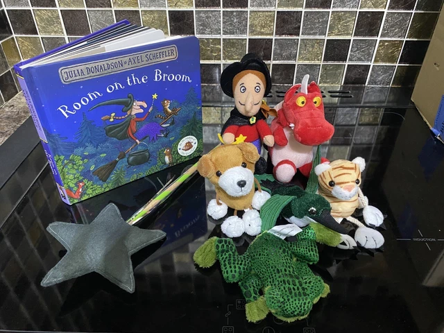 ROOM ON the broom Plush Puppet Toys Book Wand Set £30.00 - PicClick UK